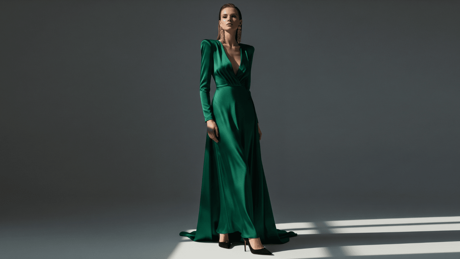 Soft Dramatic Kibbe Style Guide and Outfit Ideas - Beauty And Blog