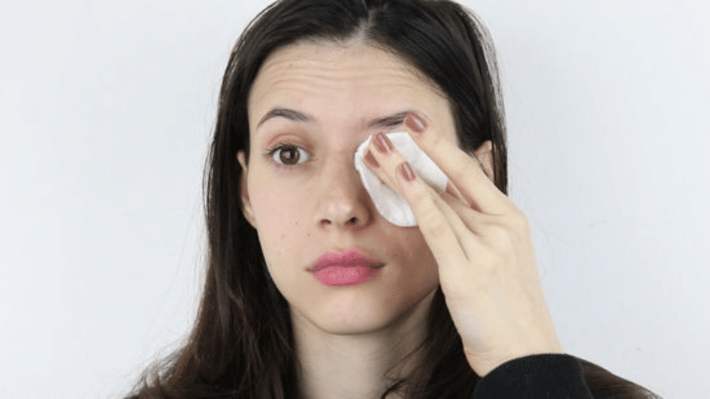 Step-By-Step Guide on How to Get Face Paint Off - Beauty And Blog